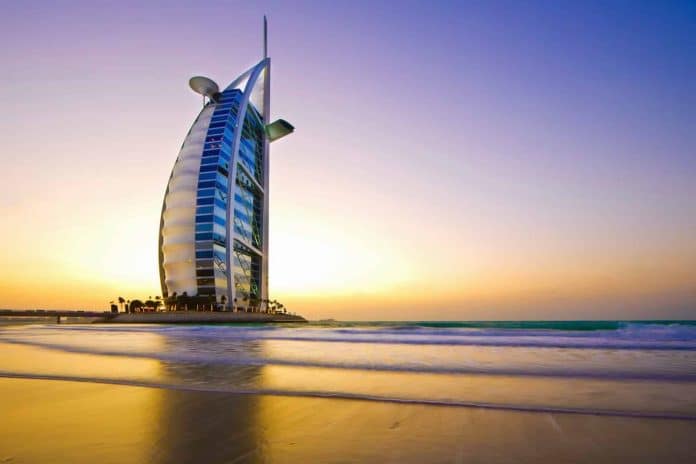 Tom Wright Burj Al Arab - Confira A História Deste Incrível Arquiteto!