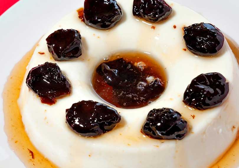 Simple White Manjar Recipe - Traditional Recipe with Plums!