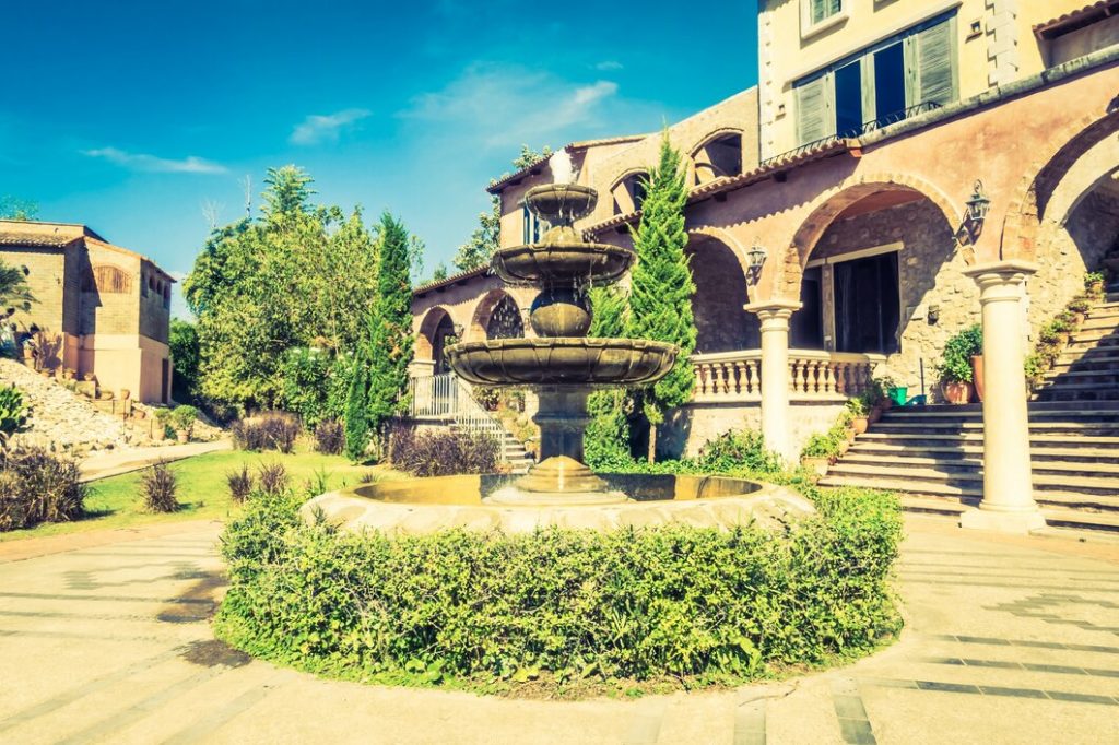 Balaústre: Elegância E Segurança Em Detalhes Arquitetônicos
