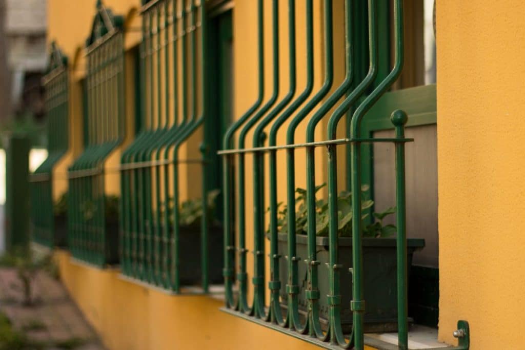 Grades Para Janela: Unindo Segurança E Beleza Na Fachada Da Sua Casa!