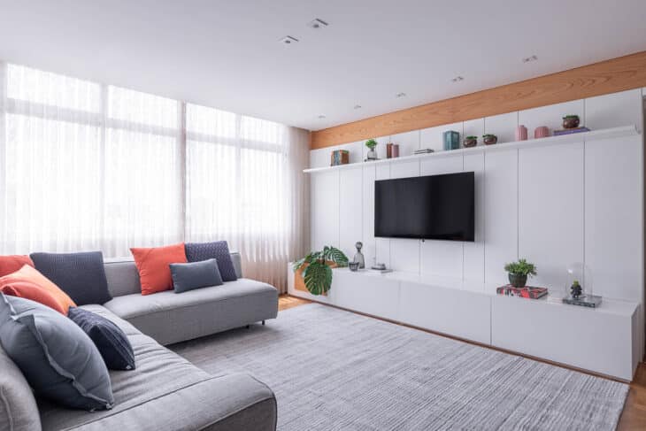 10 Modelos De Rack Para Sala Grande Que Preenchem O Espaço Com Elegância